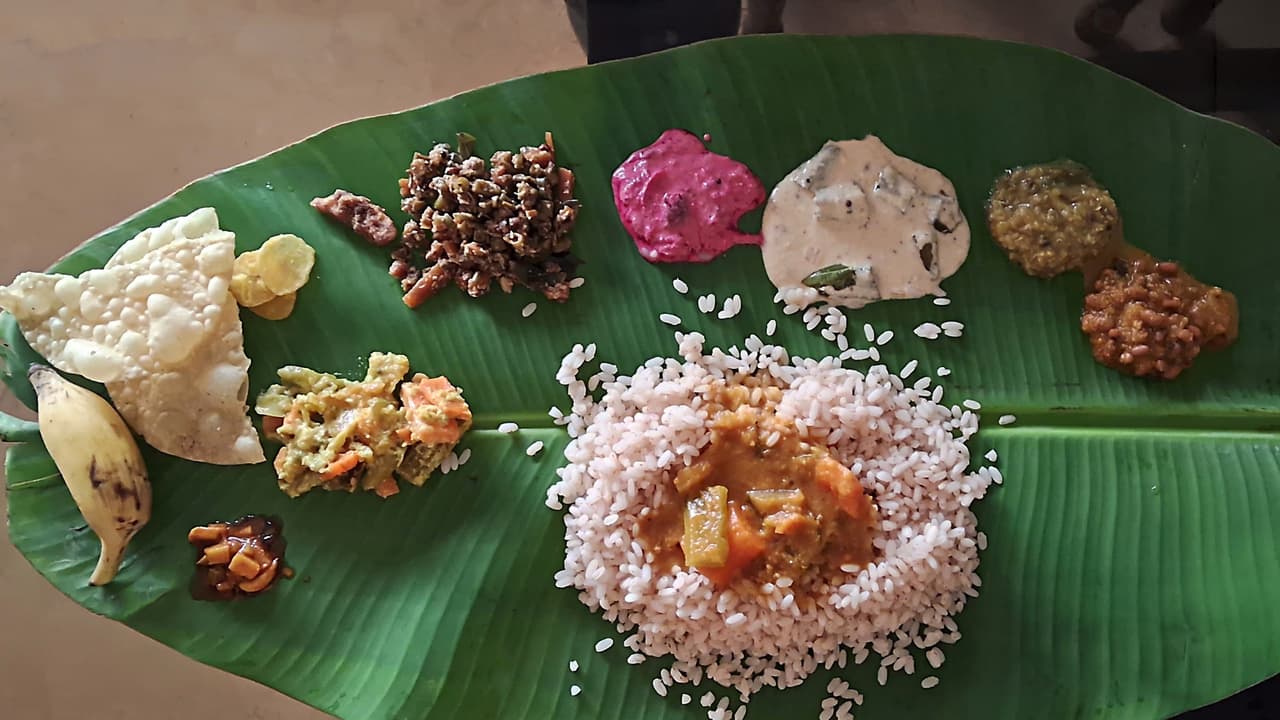 Onam Sadhya Prices on Swiggy Spark Debate: Kerala Reddit Users Call Rs ...