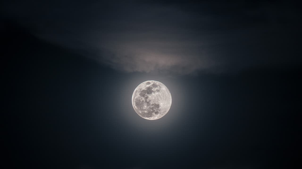 Mystery Solved: How the Moon Lost Its Magnetism, MIT Scientists Decode ...