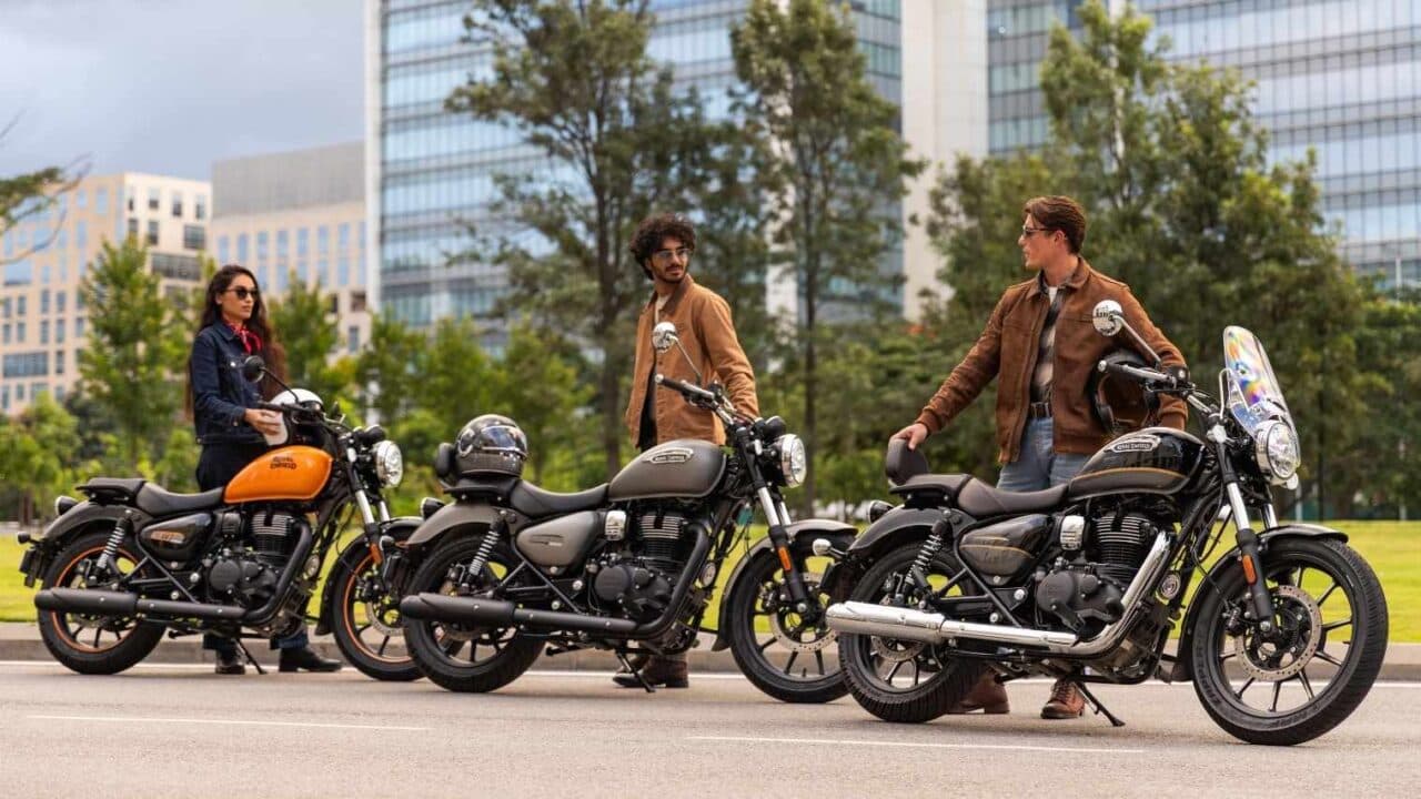 Royal Enfield Meteor 350 चा नवा देखणा ऑरेंज लूक, वाचा किंमत आणि फीचर्स ...