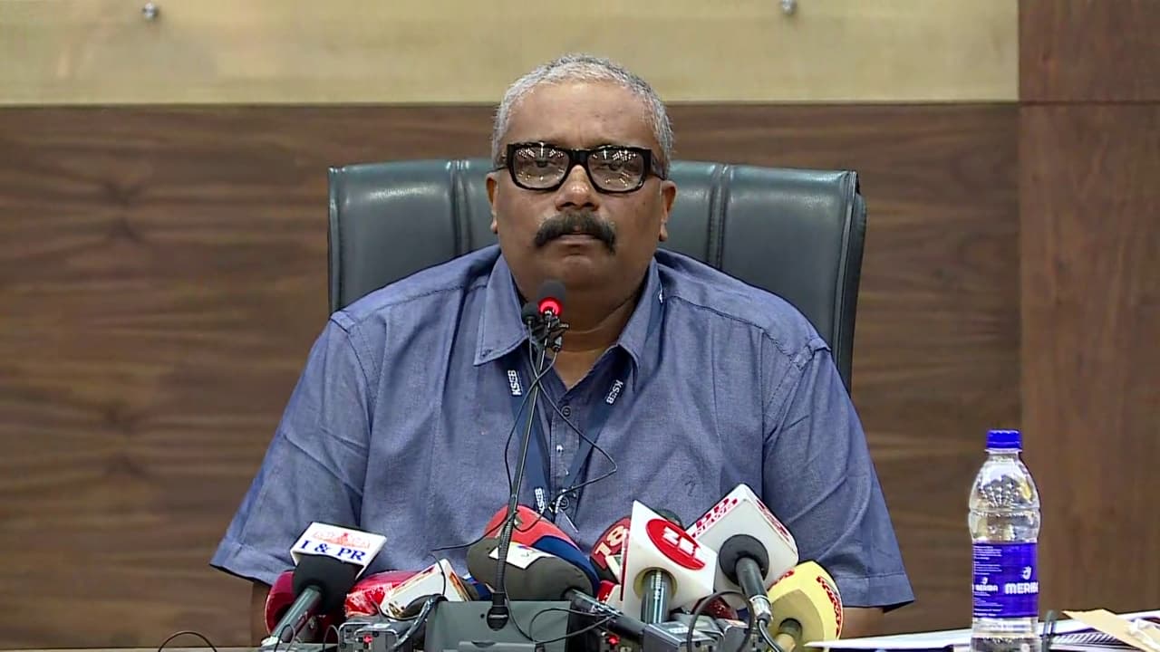 Tribunal stays transfer of B Ashok IASസം ബി അശോക് ഐഎഎസിൻ്റെ സ്ഥലം ...