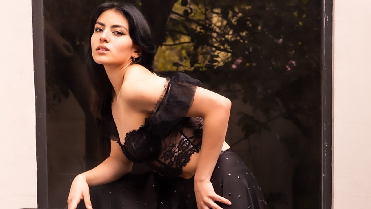 कौन थी 23 साल की यह इन्फ्लुएंसर, जो होटल में गंभीर हालत में मिली और 6 दिन बाद चल बसी | Who Was ...