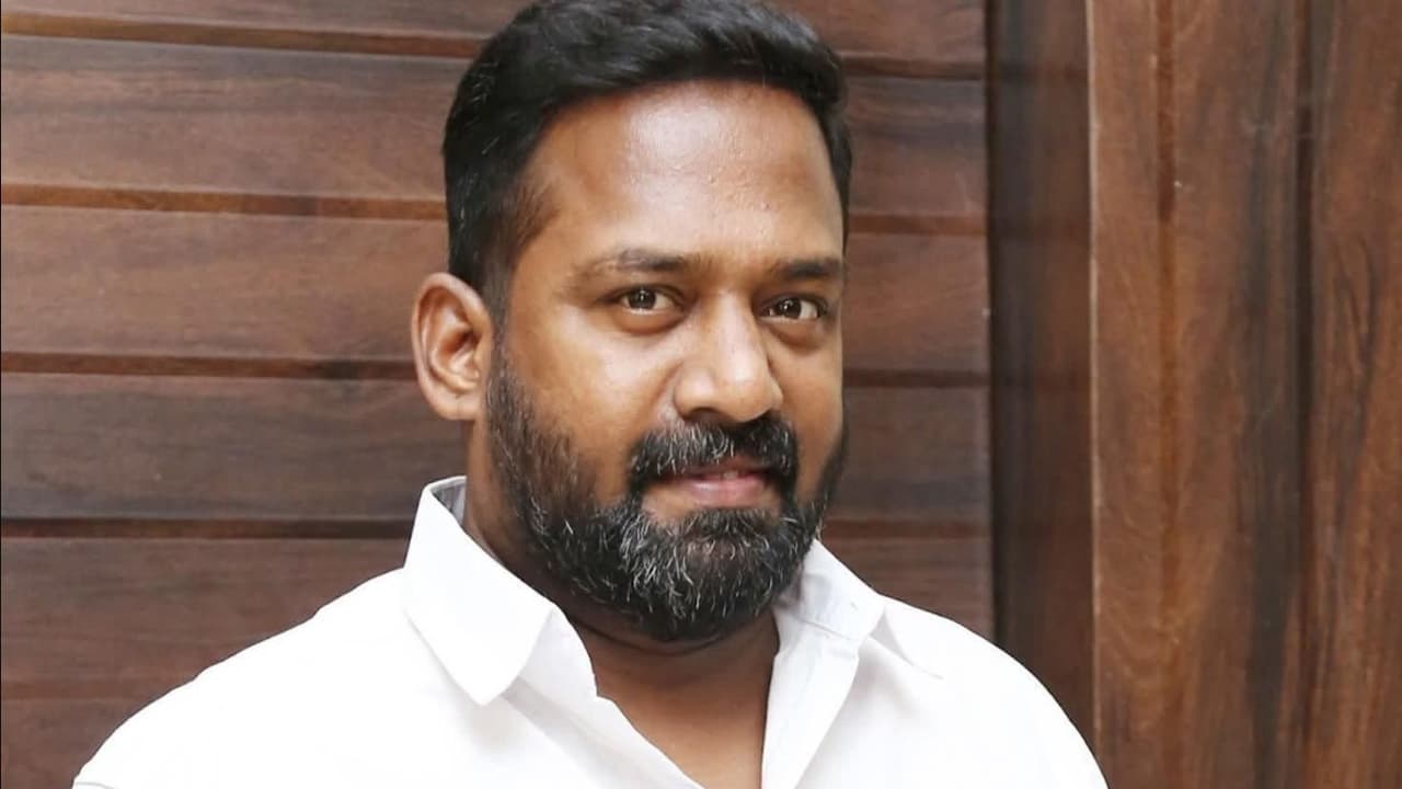 Robo Sankar: முன்பே செத்துப்பிழைத்த ரோபோ சங்கர்... பட்ட பின்பு புத்தி தெளிந்தும் மாய்ந்து போன ...