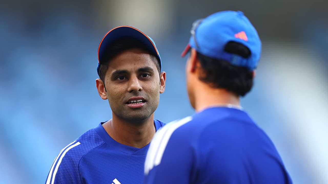 IND vs PAK, Asia Cup 2025: Suryakumar Yadav Avoids Handshake with Salman Agha Yet Again ...