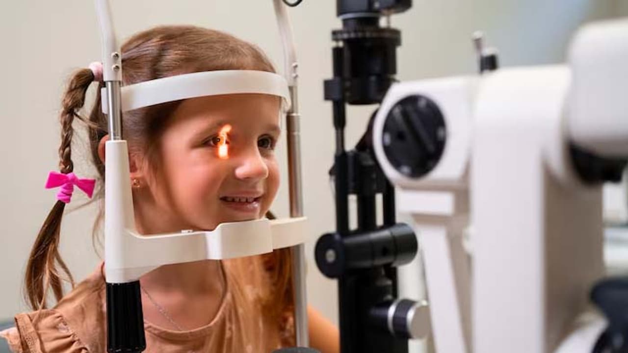 Children Health Guide: All About Excessive Screen Time and Eye Problems ...