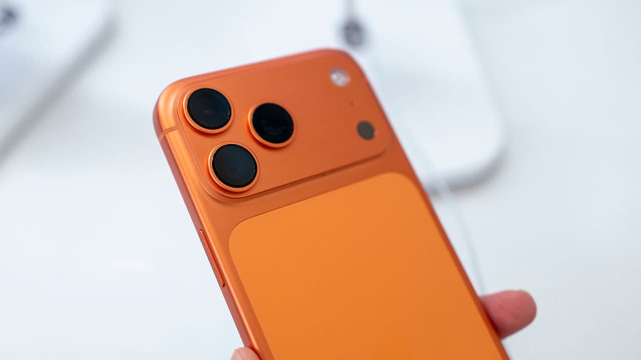 Cosmic Orange iPhone 17 Pro, Pro Max, dubbed the 'Bhagwa iPhone', is ...