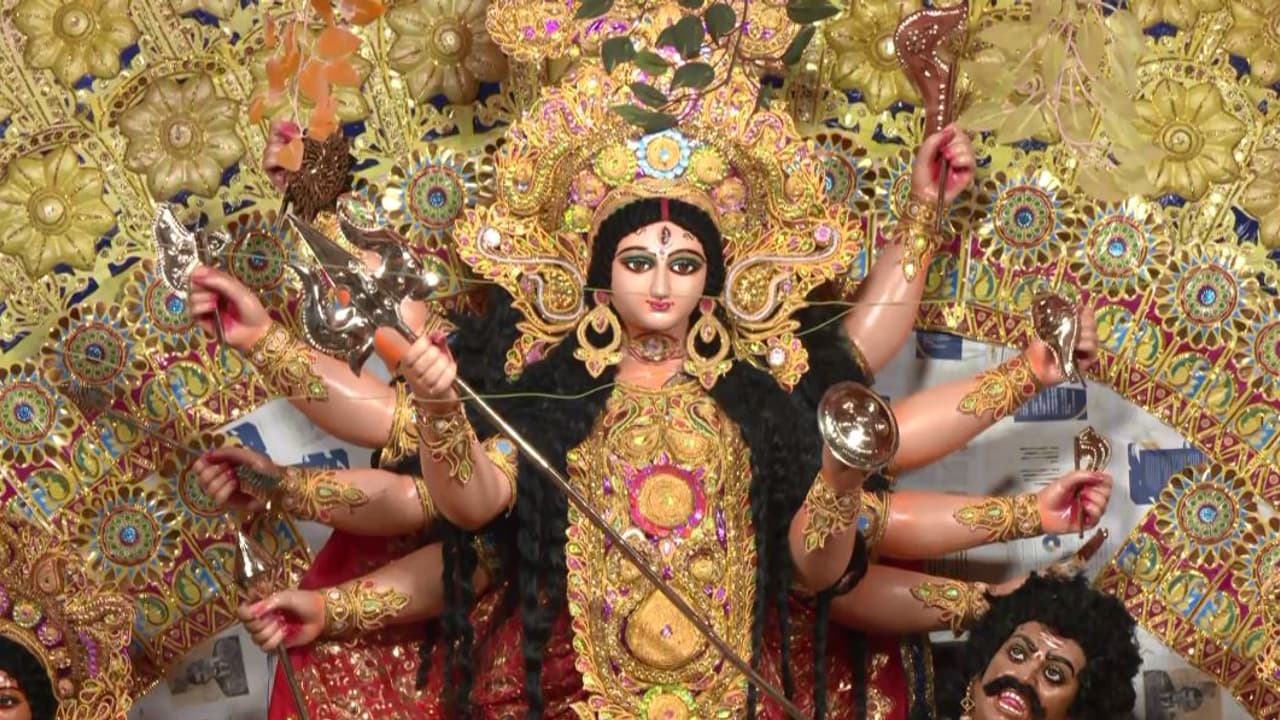 Durga Puja, Maha Sasthi Wishes: Rituals, Significance and Messages to ...