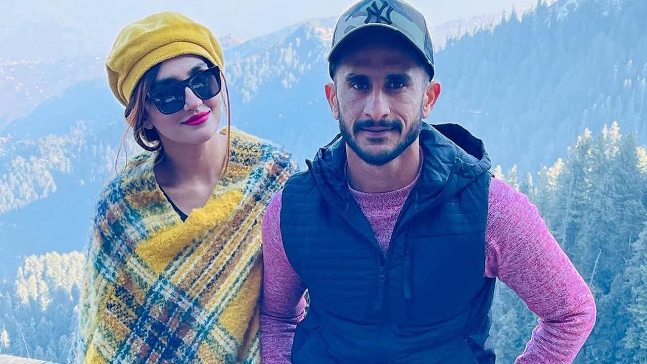 Ind vs Pak: बला की खूबसूरत है पाकिस्तानी क्रिकेटर हसन अली की पत्नी ...