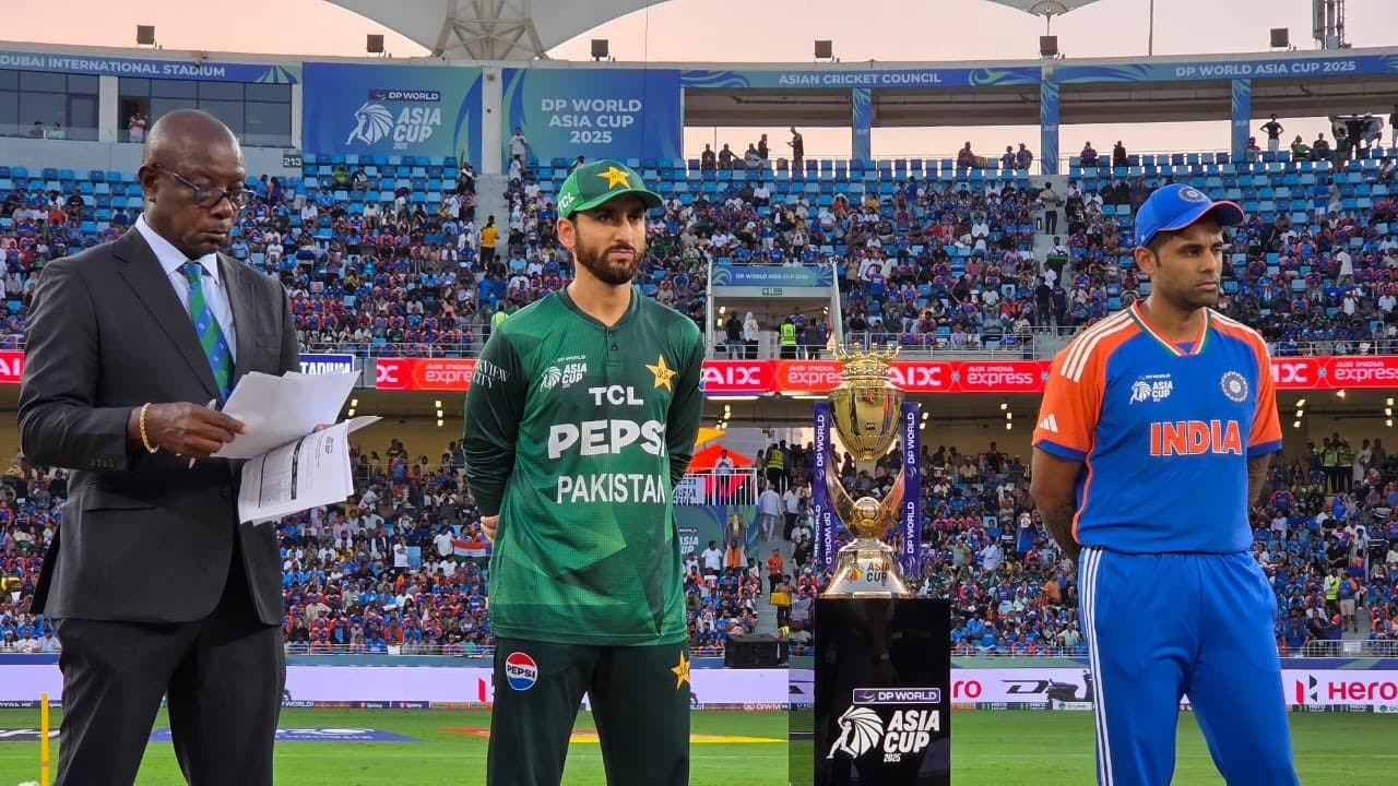 IND vs PAK, Asia Cup 2025 Final: Did Pakistan Boycott Shastri at Toss? Salman Agha Spoke to ...
