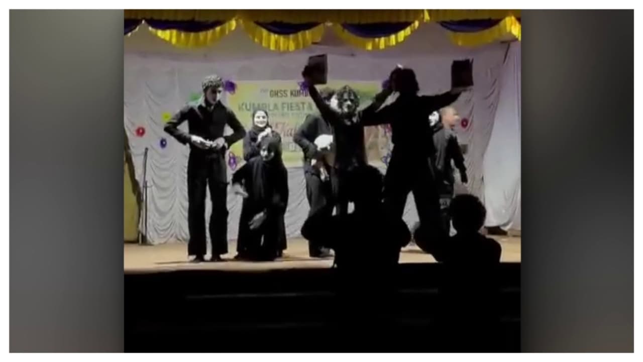Palestine support mime show action students പലസ്തീന് ഐക്യദാർഢ്യം ...