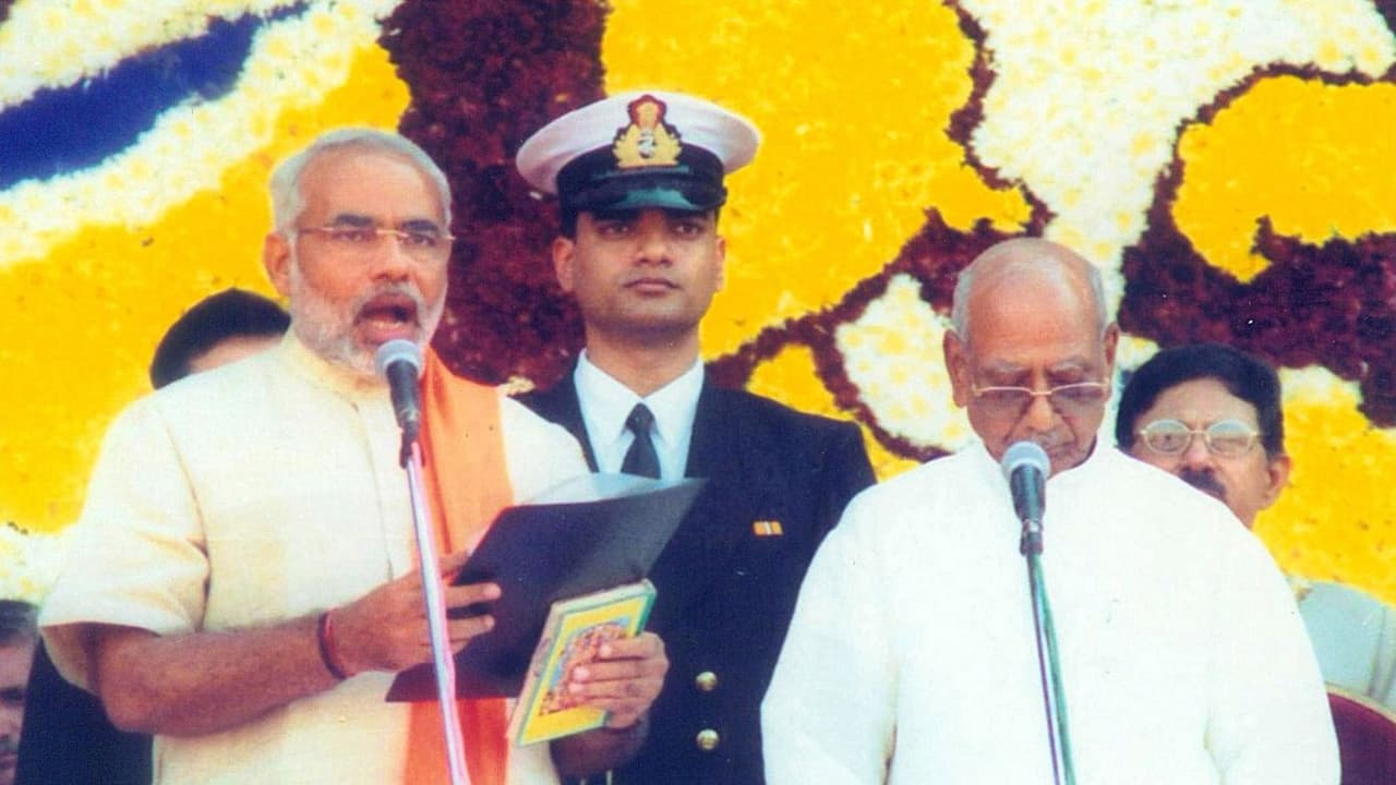 PM Modi Marks 25 Years As Govt Head, Shares Nostalgic Pics From Day He ...