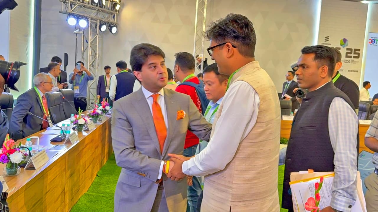 IMC 2025 में छत्तीसगढ़ का डिजिटल विजन: डेटा सेंटर हब और हाई-स्पीड ...