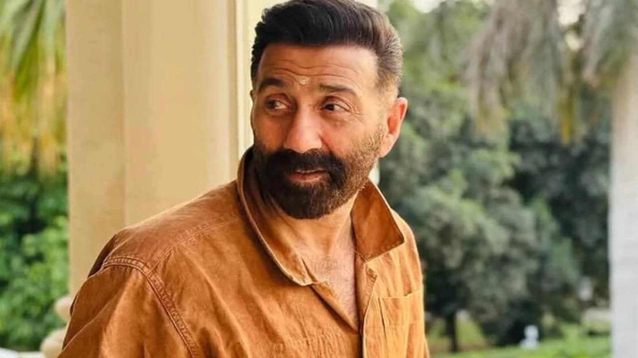 ‘Kitne Paise Chahiye Tereko?’ Sunny Deol Furious After Pap Caught ...