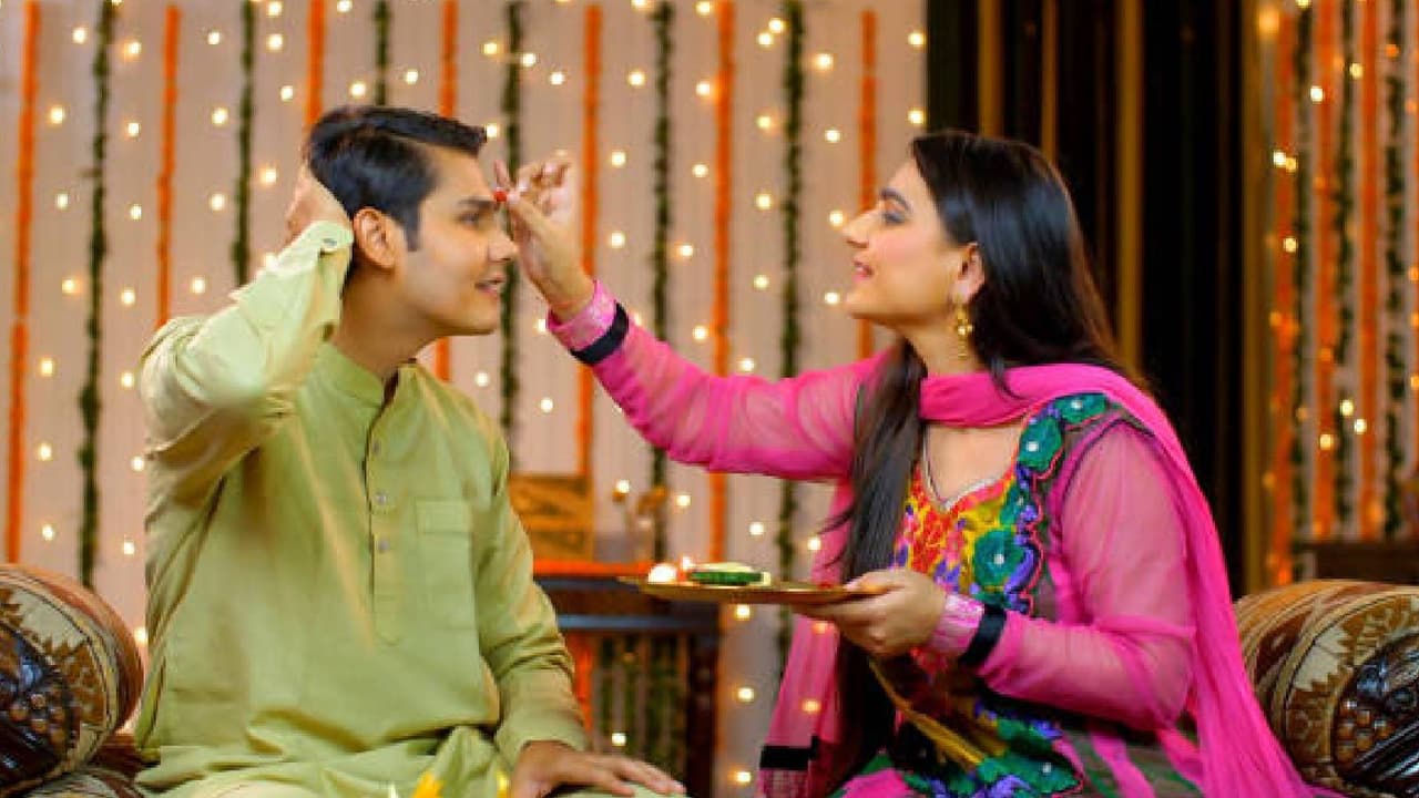 Diwali 2025: भाऊबीज 2025 कधी आहे?, 22 की 23 ऑक्टोबर?; जाणून घ्या नेमकी ...