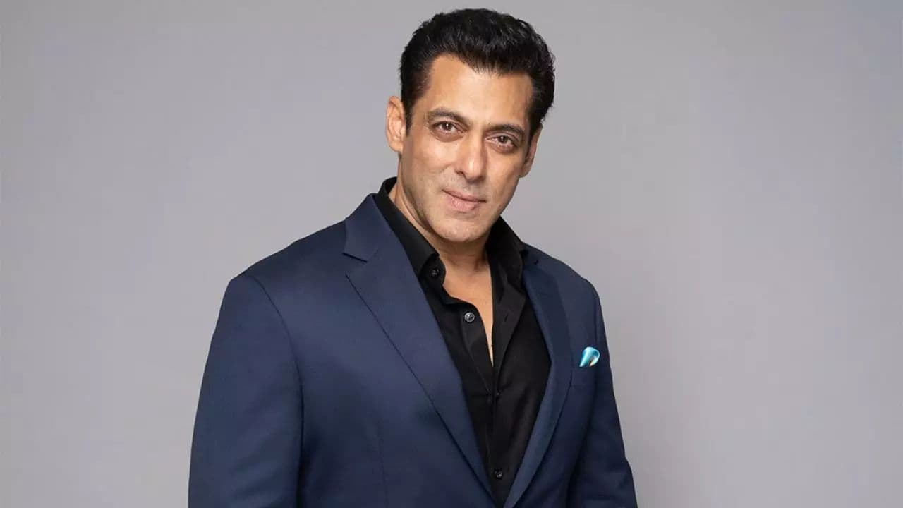 Salman Khan to Sushmita Sen: 6 Bollywood Actors Over 45 Years Of Age ...