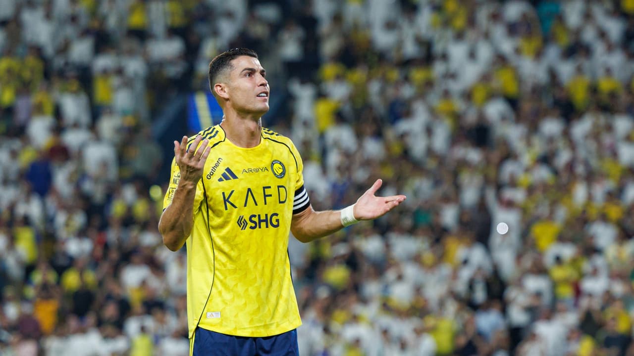 Cristiano Ronaldo Fitness: দিনে ৬ বার খাবার খান, মদ ছুঁয়েও দেখেন না ...