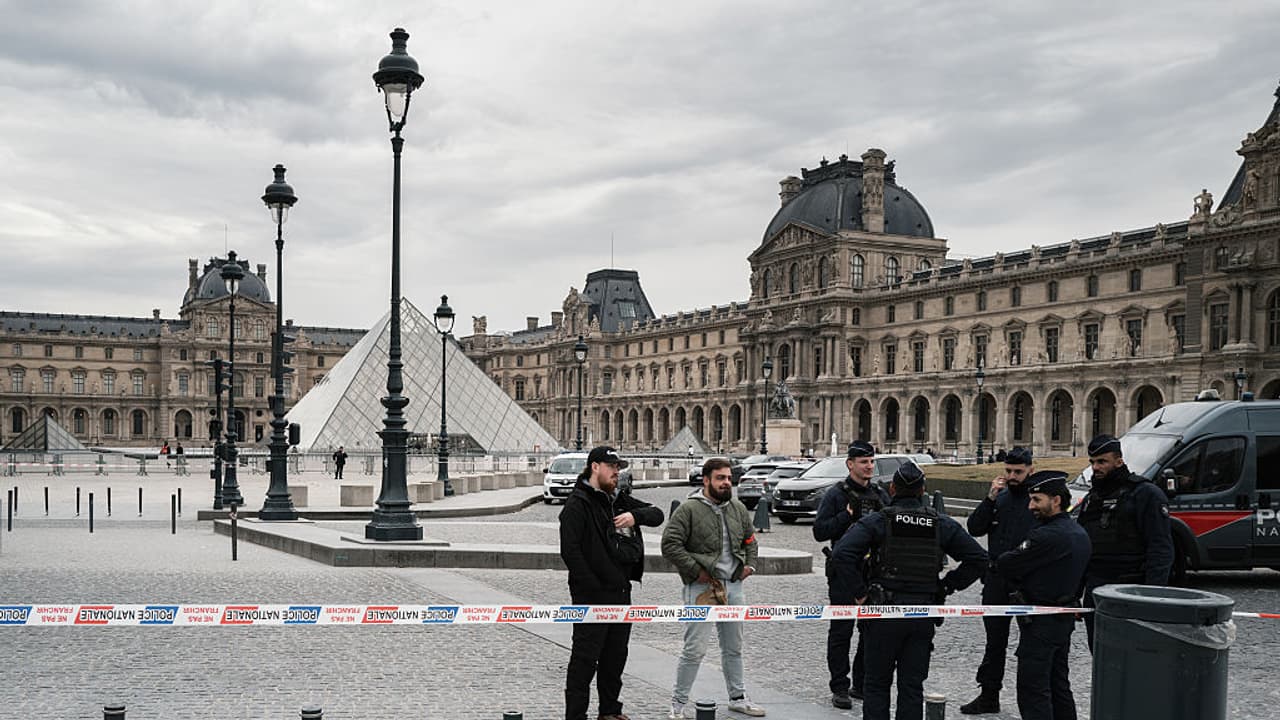 Louvre Museum Robbery: DNA Links Prime Suspect to Daring Heist as ...