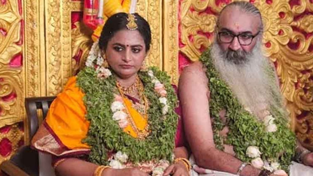 Divya Sreedhar: കളിയാക്കിയവരുടെ മുന്നിൽ, ഇതാ ഒന്നാം വർഷം; വീഡിയോയുമായി ...