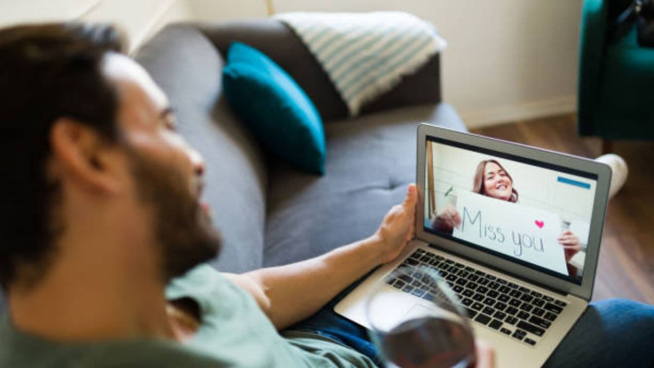 Relationship Guide: Why Digital Boundaries Are the New Love Language in ...