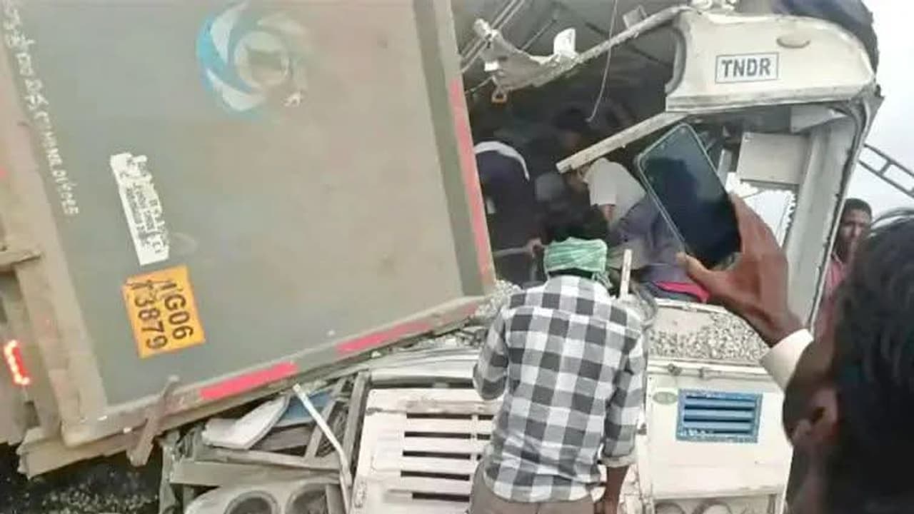 Telangana Road Accident: At Least 19 People Killed After Bus Collides ...