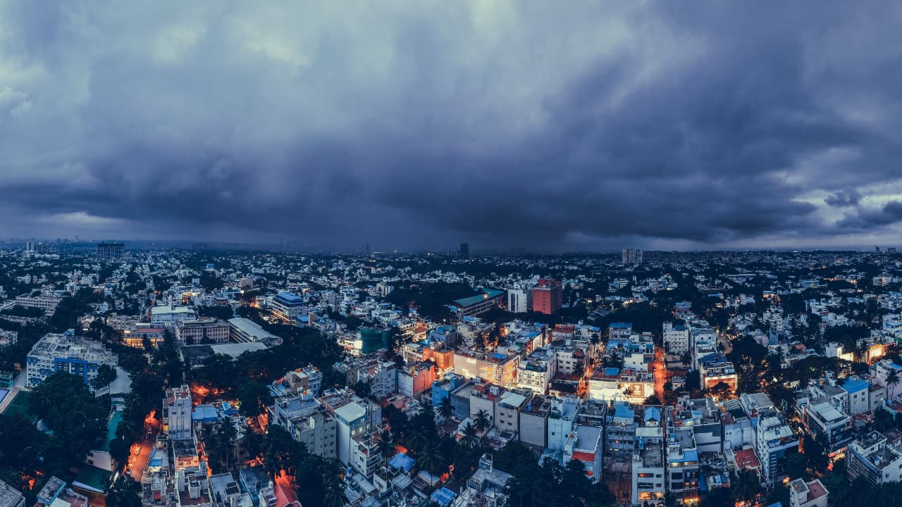 Year-Ender 2025: Karnataka Extreme Weather Recap – Heatwaves, Floods ...