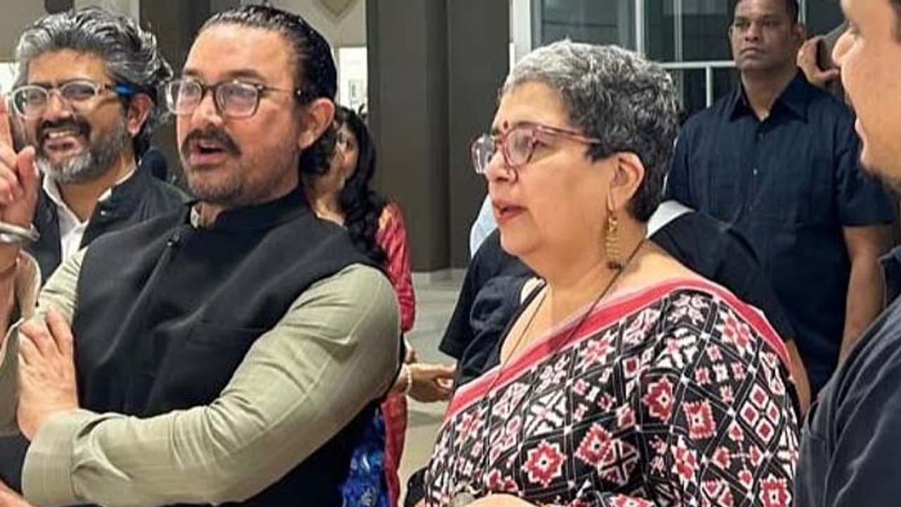 Aamir Khan Attends Ex-Wife Reena Dutta’s Art Exhibition in Mumbai ...