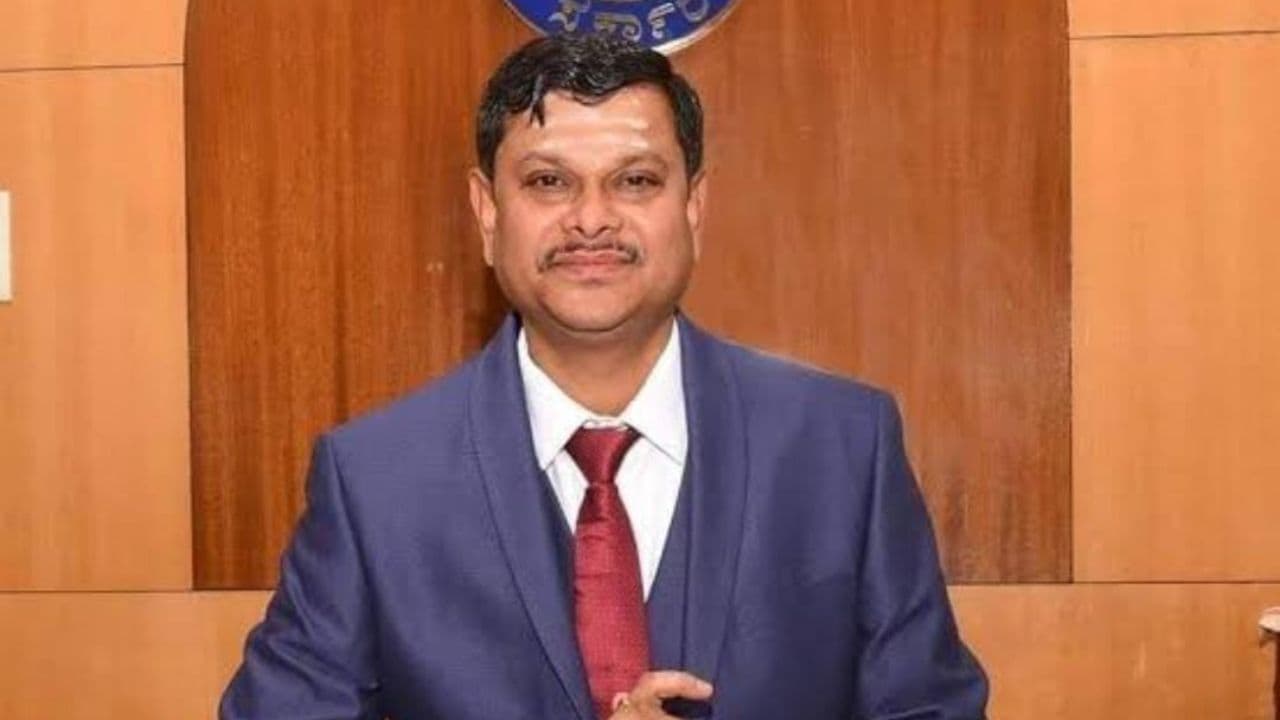 ಪಕ್ಕಾ ಆರಾಮ ಮಸ್ತ್ ಇದ್ದೀನಿ, ಸುಳ್ಳು ಸುದ್ದಿ ನಂಬಬೇಡಿ: ವೈರಲ್ ಆಯ್ತು ಮಹಾಂತೇಶ್ ...