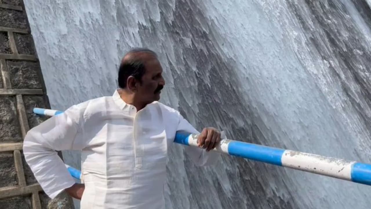 Vairamuthu Emotional Post About sothuparai dam : செய்த தவறுகளை ஒத்துக் ...