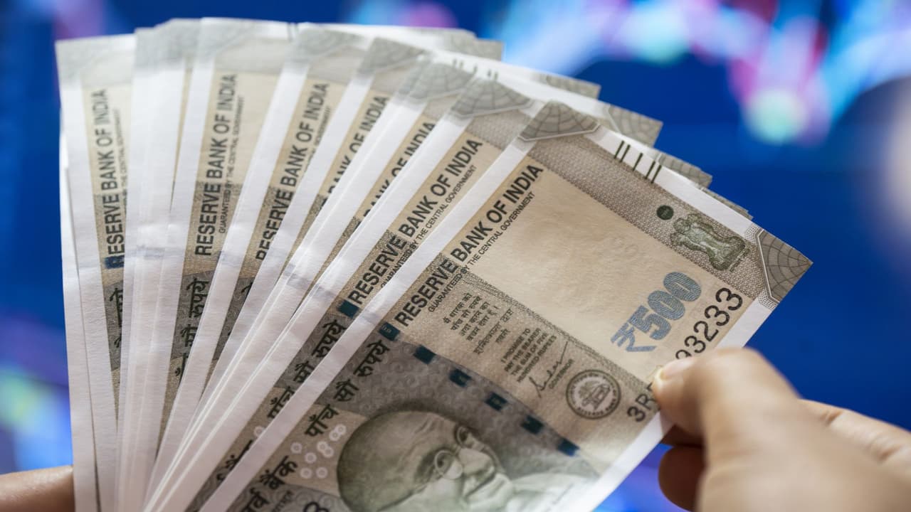 Post Office SCSS: Turn Your Savings Balance Into Rs 7,000 Monthly Income | Asianet Newsable