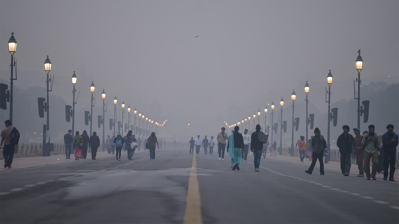 Delhi Weather Update: Delhi Gripped First Daytime Cold Wave of Season ...