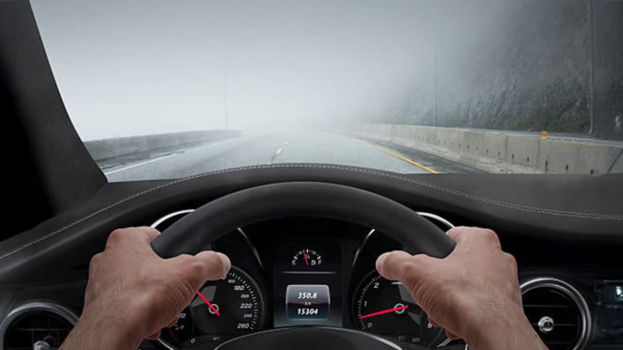 Fog Driving Tips : ஹைபீம் போடாதீங்க!.. பனியில் பாதுகாப்பாக போக இந்த ...