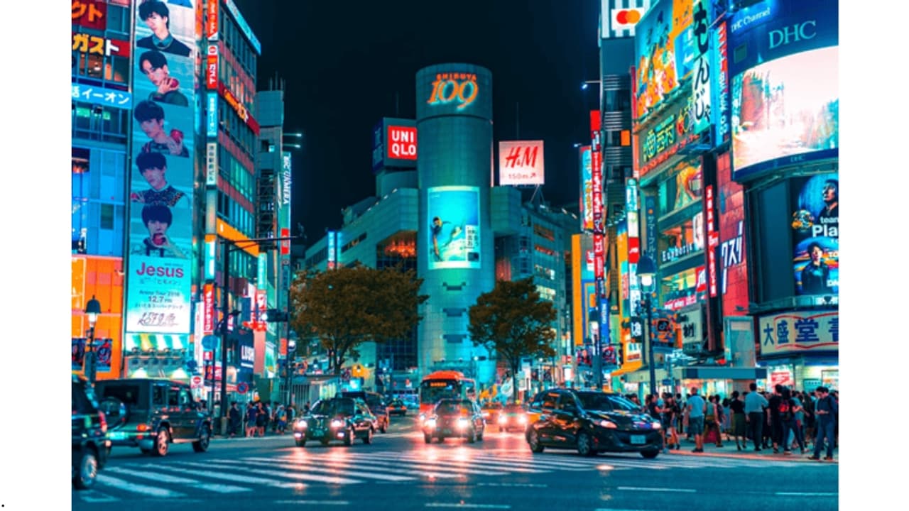 "Wallet Returned in Minutes": Indian YouTuber Hails Japan Police ...