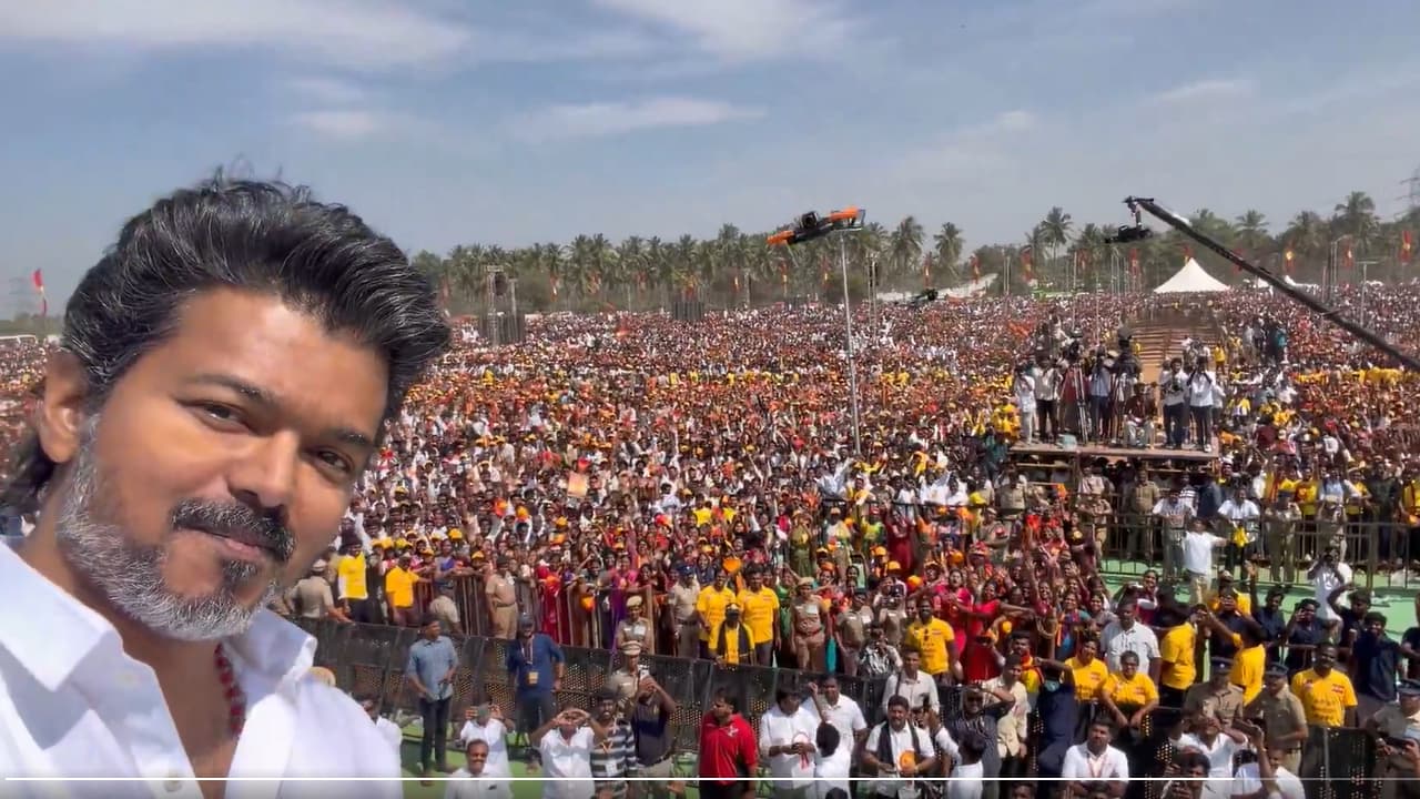 Vijay Selfie : கொங்குநாட்டை அதிரவிட்ட விஜய்... ஈரோட்டில் தளபதி எடுத்த ...