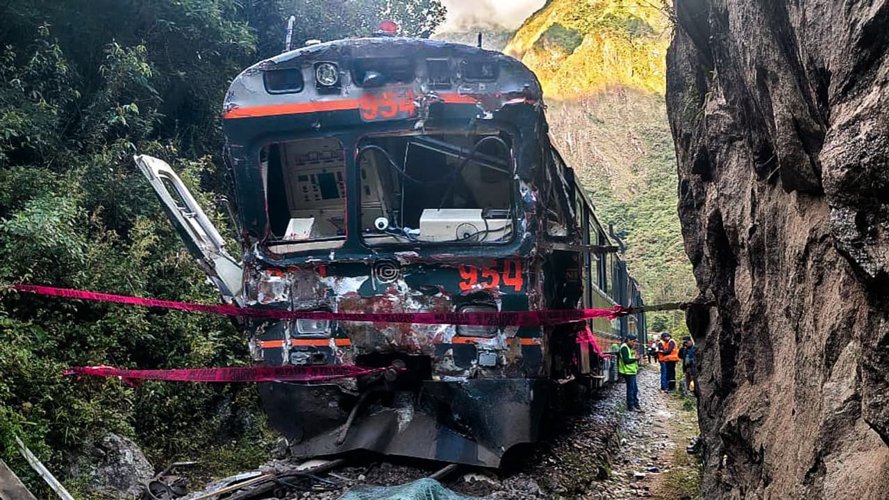 Head-On Train Crash Near Peru's Machu Picchu Kills One, Injures 40 ...
