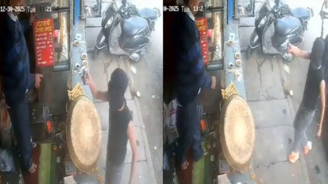 Delhi Daylight Robbery: Masked Gunman fires at shopper, flees with ...