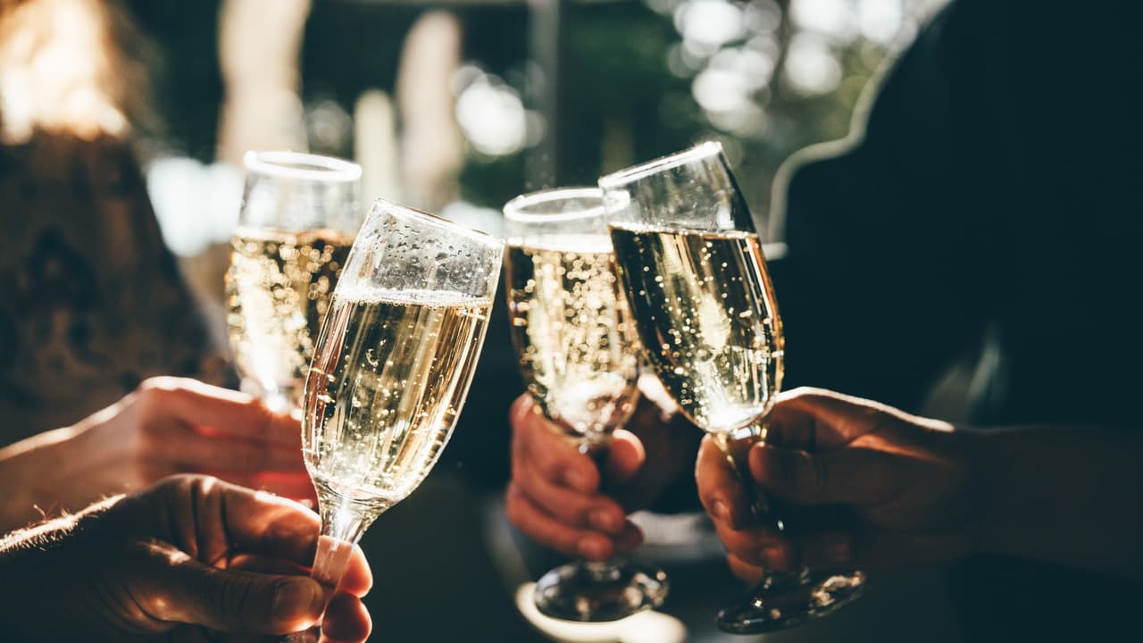 Why Dry Champagne Is One of the Best Alcohol Choices for Health ...