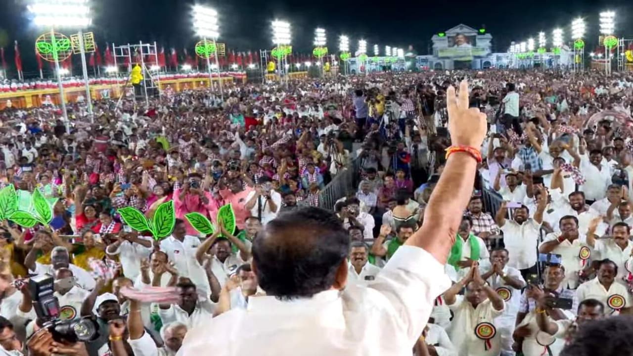 ADMK: 2026ல் கோட்டை நமதே.. அதிமுக வெற்றி உறுதி.. மகளிர் மாநாட்டில் ...