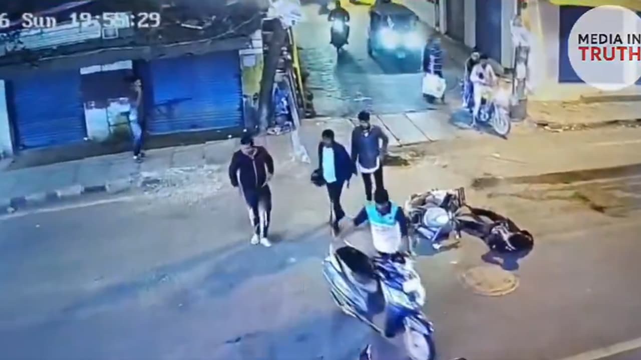 Bengaluru Road Rage: Zepto Delivery Rider Assaulted, Collapses After ...