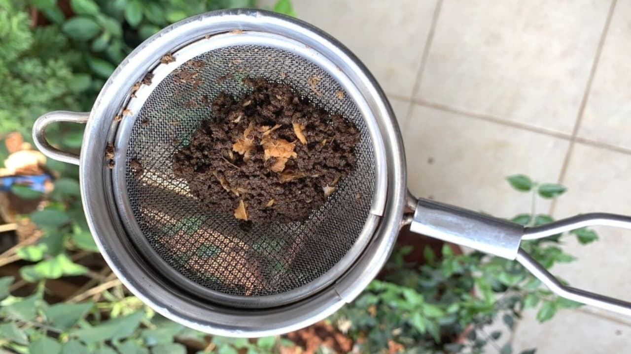 Kitchen Hacks: ఉప‌యోగించిన టీ పౌడ‌ర్‌ను ప‌డేస్తున్నారా.? ఇది తెలిస్తే ...