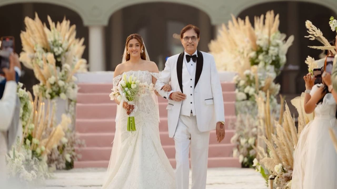 Why Did Kriti Sanon's Sister Nupur Sanon - Stebin Ben Have a Christian ...