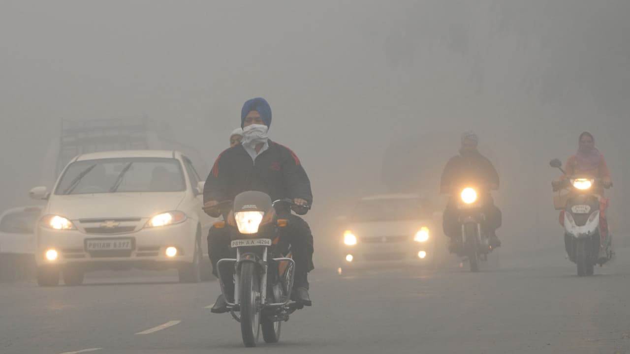 Noida Latest Weather Update – Foggy Morning and Cold Winds Expected ...