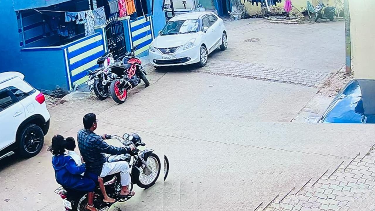 Dharwad School Kidnapping: Two 8-Year-Old Students Abducted, Rescued ...