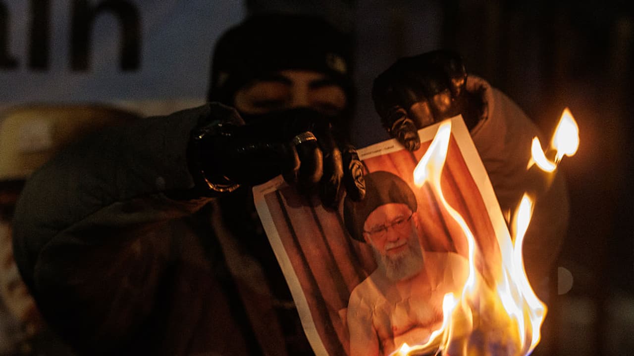 Is Iran Finally Turning the Internet Back On After Unprecedented ...