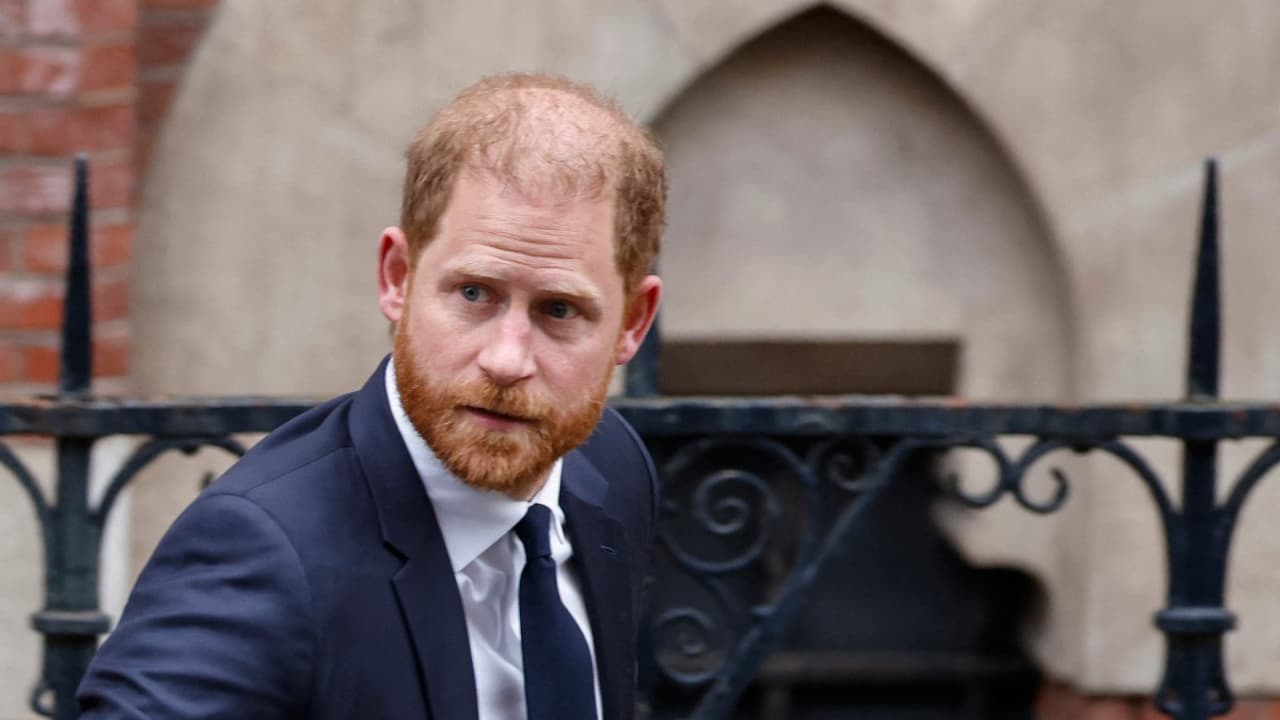Inside Prince Harry's Legal Battles With British Newspapers | Explained ...