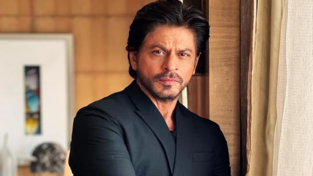 Shah Rukh Khan Forgave Rs 42 Lakh Dues For Marathi Movie Deool Band 2 ...
