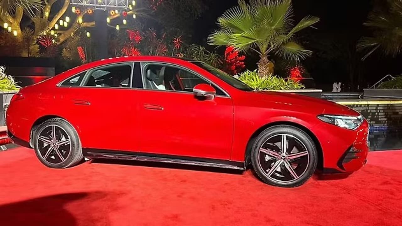 मर्सिडीज CLA इलेक्ट्रिक: भारतात सादर, 792 किमी रेंज | Mercedes Cla ...