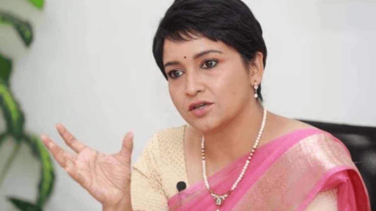 'പന്ത്രണ്ടാം വയസ്സില്‍ പ്രണയം, ഈയടുത്തും മുൻഭർത്താവിനെ കണ്ടു ...
