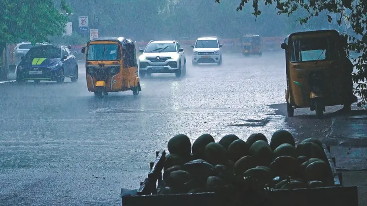 Tamilnadu Rain: வளிமண்டல கீழடுக்கு சுழற்சி! ஒரு வாரத்திற்கு ஓயாமல் ...