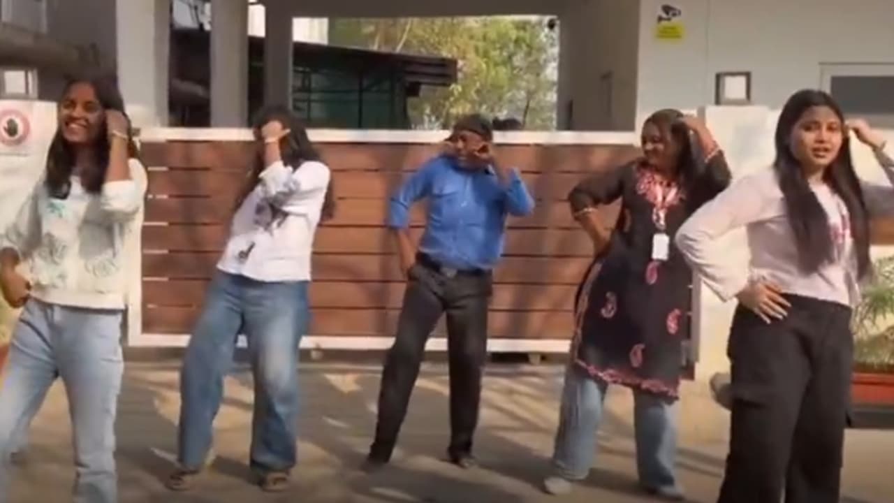 Viral Video: Security Guard Steals Show As He Grooves to 'Baby Doll ...