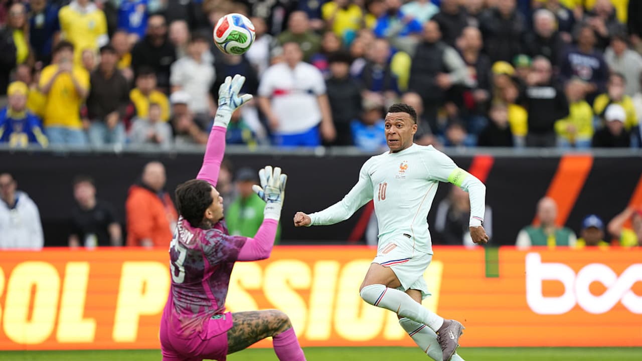 “No Fight Left” – Supporters Slam Kylian Mbappe’s Attitude After Injury ...