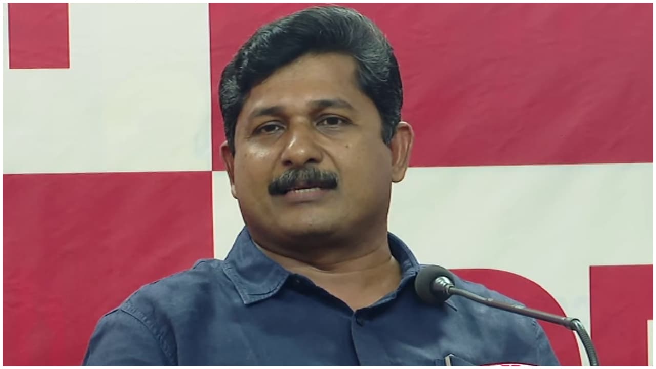 കോൺഗ്രസ് അധികാരത്തിൽ വന്നാൽ കേരളത്തിന്റെ നാശം തുടങ്ങും; വർഗീയതയെയുമായും ...